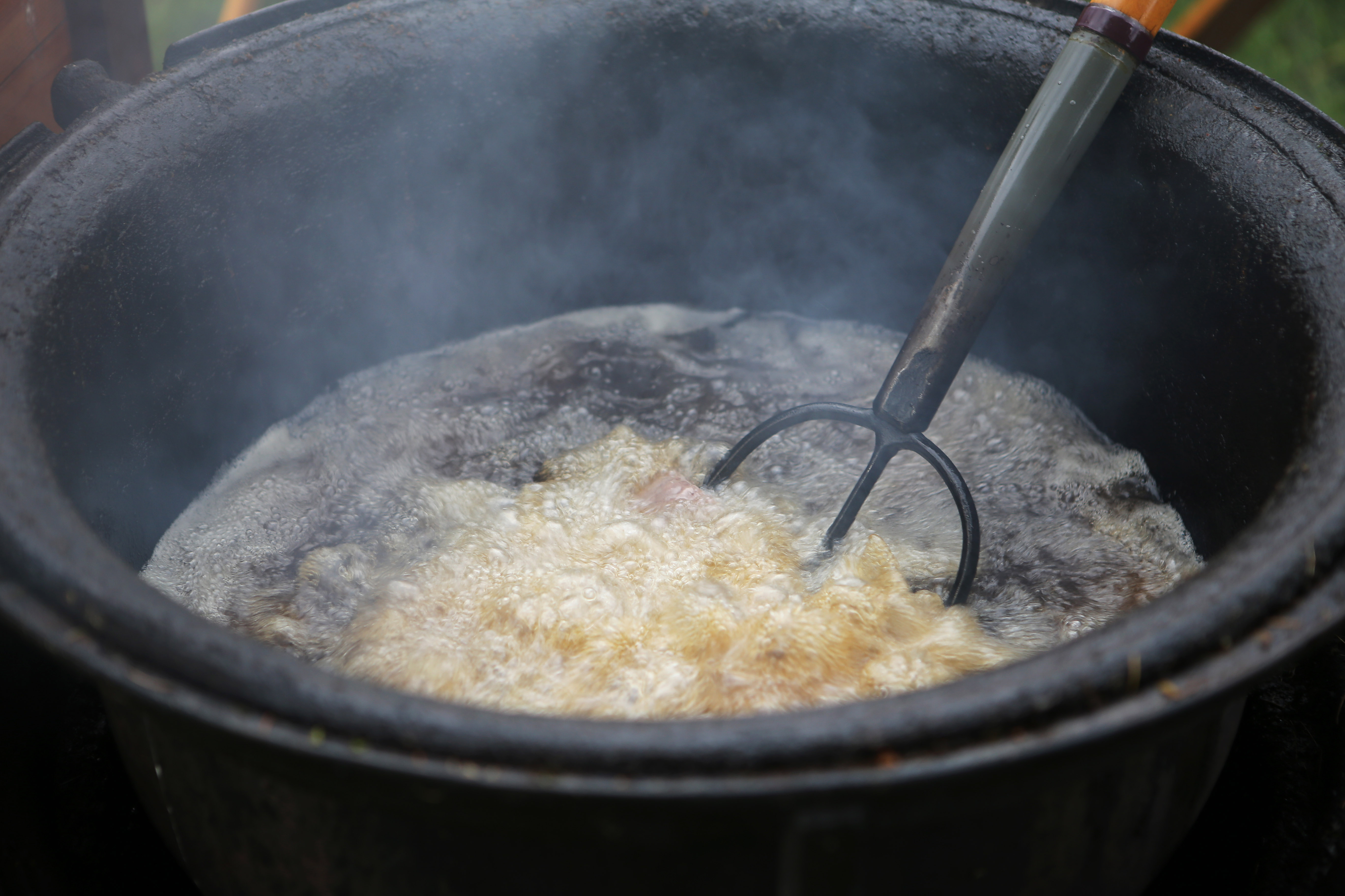 Pitchfork Steak Fondue at Prairie Sky Ranch | Coteau des Prairies Lodge